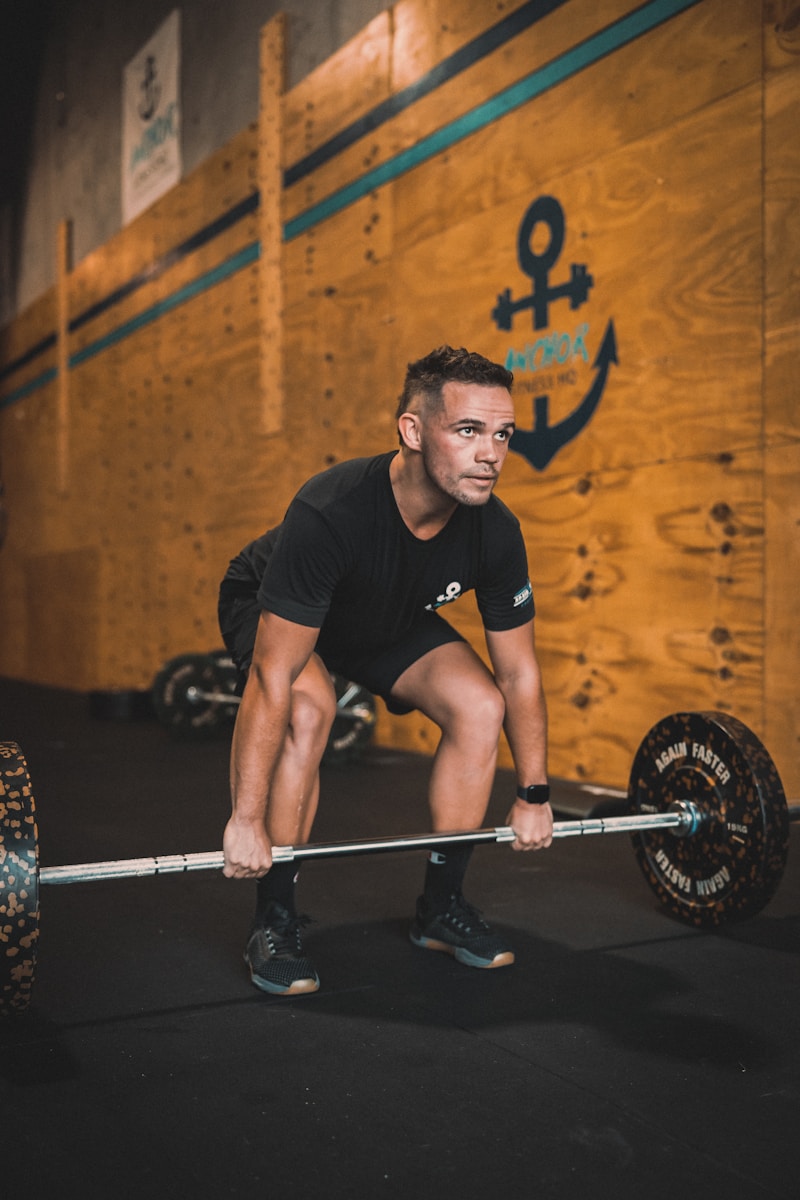 How to Barbell Row - Strengthguides.com