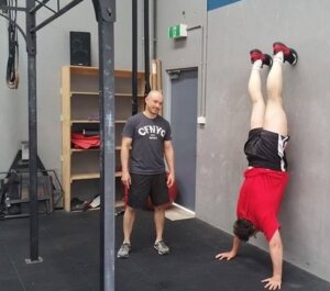 How to Wall Walk - Strengthguides.com