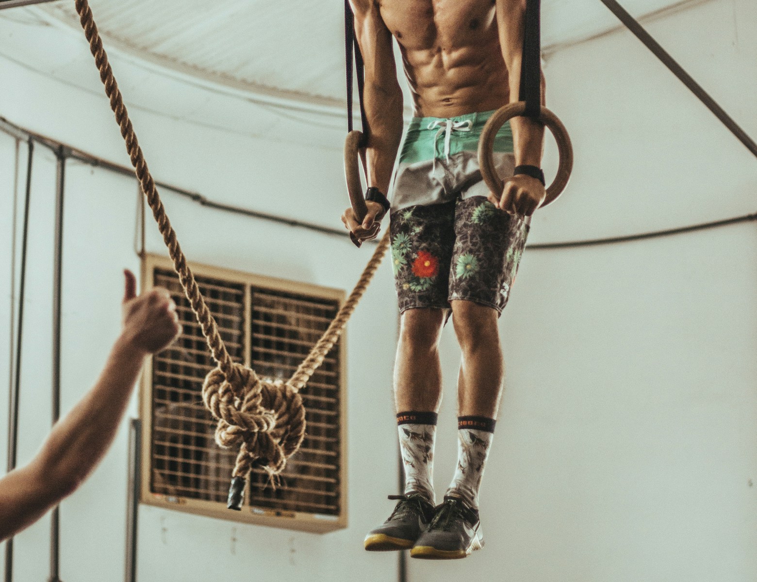 How to do Ring Muscle Ups - Strengthguides.com