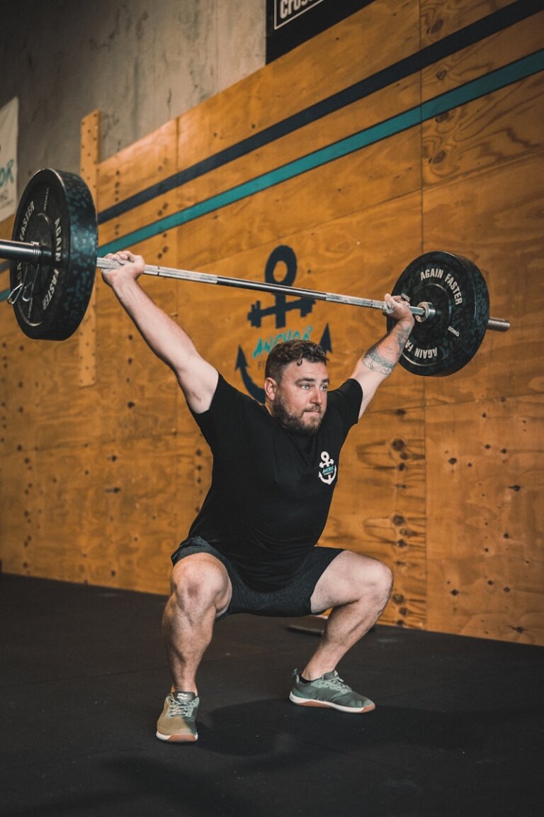 How to Power Snatch - Strengthguides.com